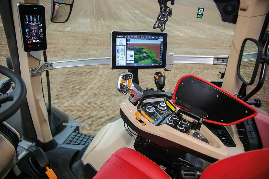 Is the CASE IH Optum AFS Connect tractor cab heaven? - Mark Garrick