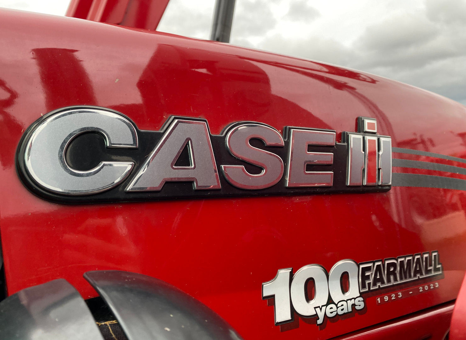 Case IH Farmall 120C - Mark Garrick